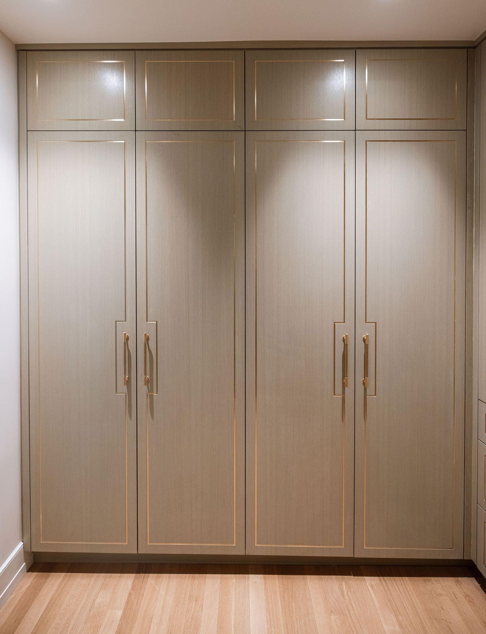 Unveiling Opulence: A Bespoke Luxury Walk-In Closet in Brooklyn Heights ...