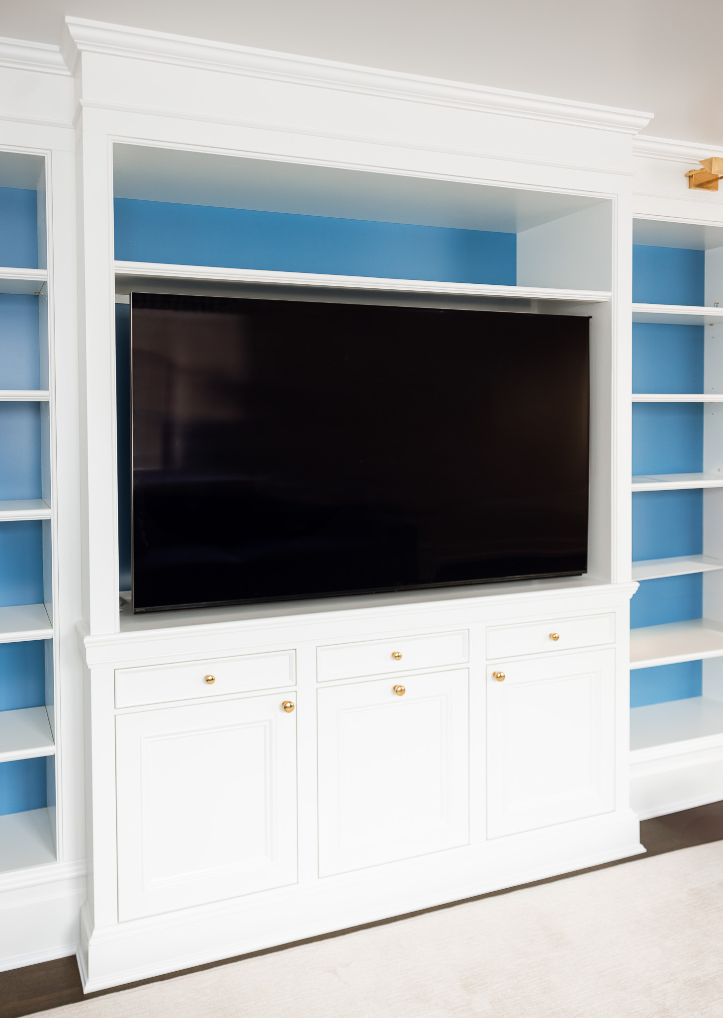Custom Millwork NYC | Luxury Vanities, Bookcases & Kitchens