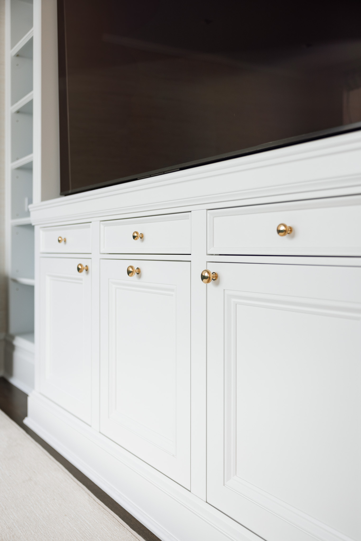 Custom Millwork NYC | Luxury Vanities, Bookcases & Kitchens