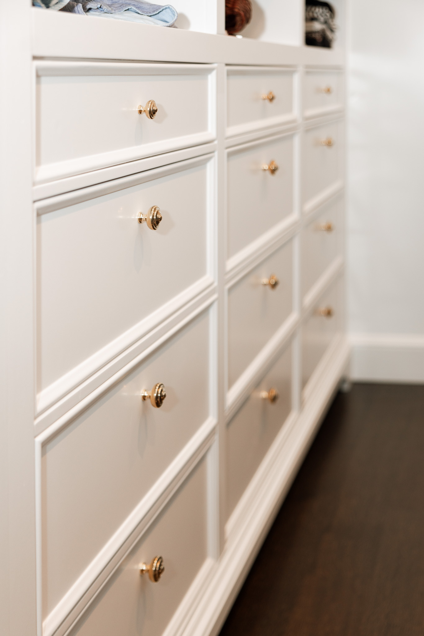 Custom Millwork NYC | Luxury Vanities, Bookcases & Kitchens