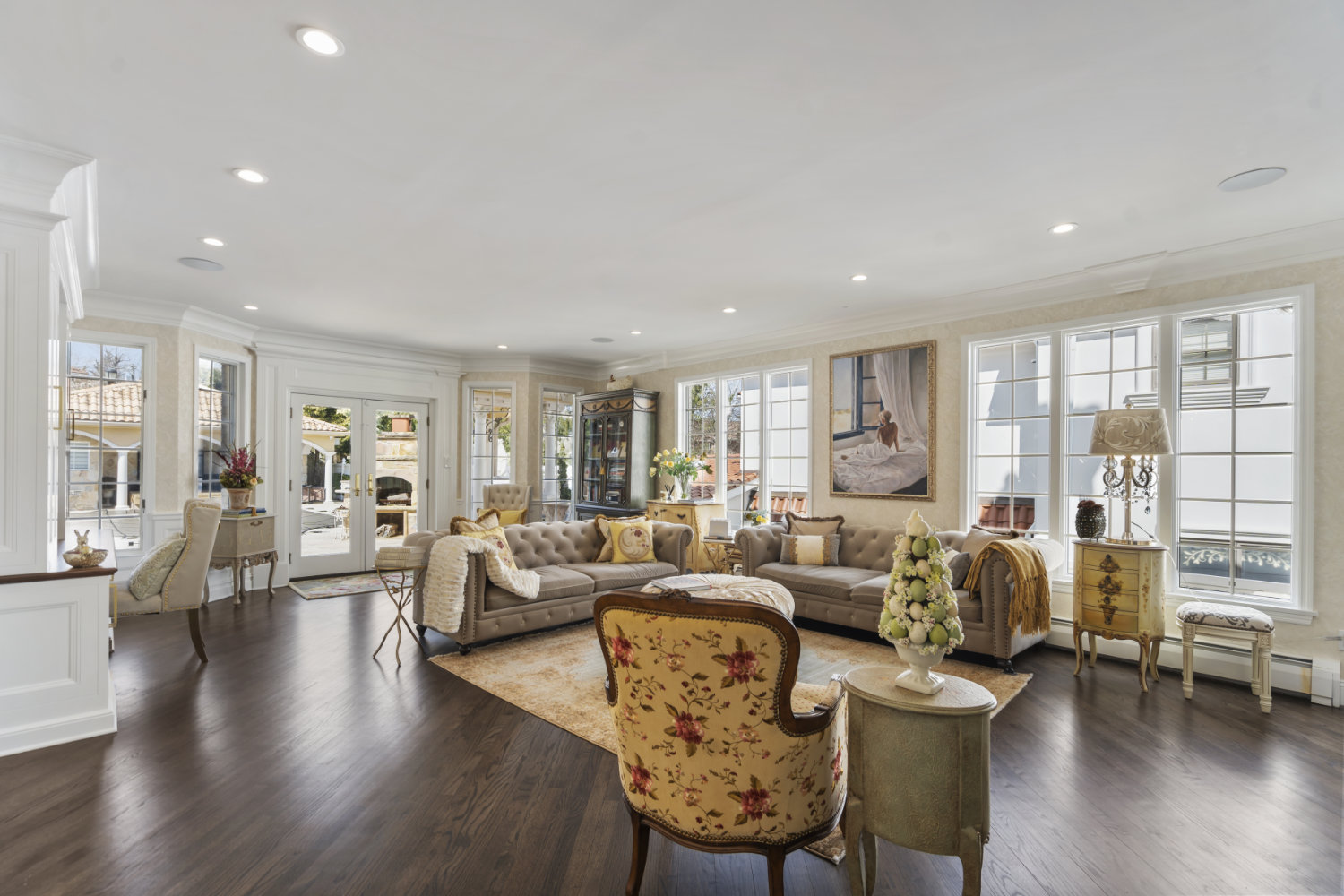Incorporating Modern Millwork into Classic Interiors